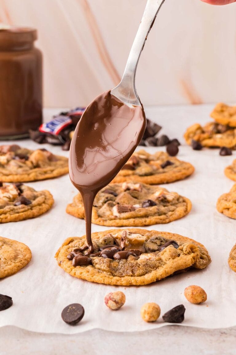 Snickers Cookies – Chewy, Chocolatey, and Loaded with Flavor!