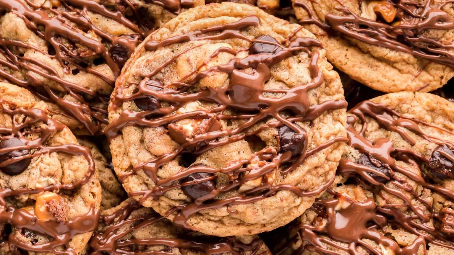 Snickers Cookies – Chewy, Chocolatey, and Loaded with Flavor!